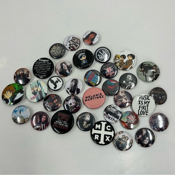 Accessories | Assorted Music And Pop Culture Button Pins | Poshmark